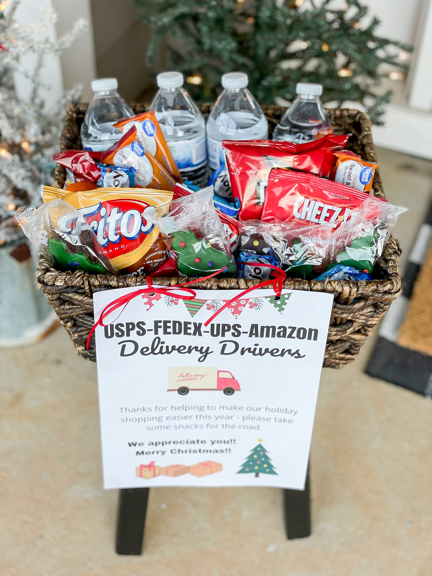 Delivery Driver Free Printable snack sign and basket ideas